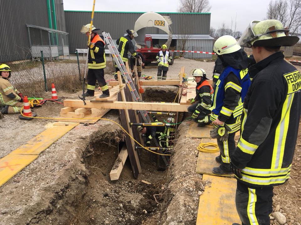 Trench Training in Germany - Absolute Rescue