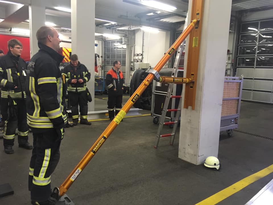 Strut Storage (Germany) - Absolute Rescue