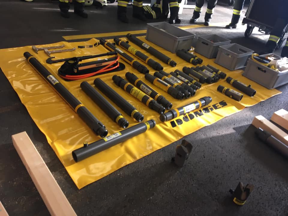 Strut Storage (Germany) - Absolute Rescue