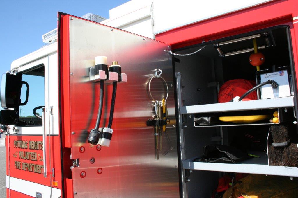 Potomac Heights Seagrave Attacker Heavy Rescue Squad - Absolute Rescue