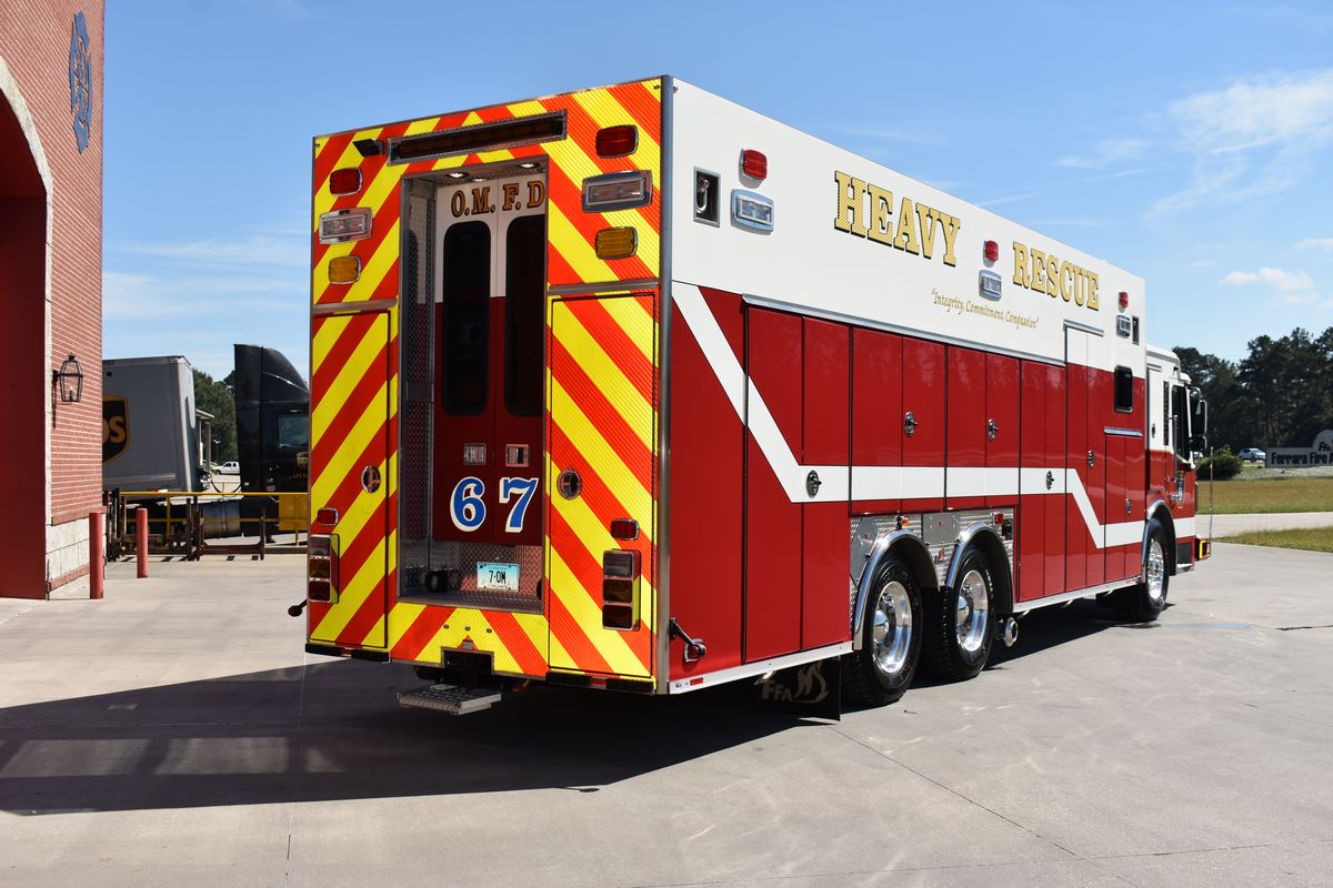 Old Mystic Fire District Heavy Rescue 67 - Absolute Rescue