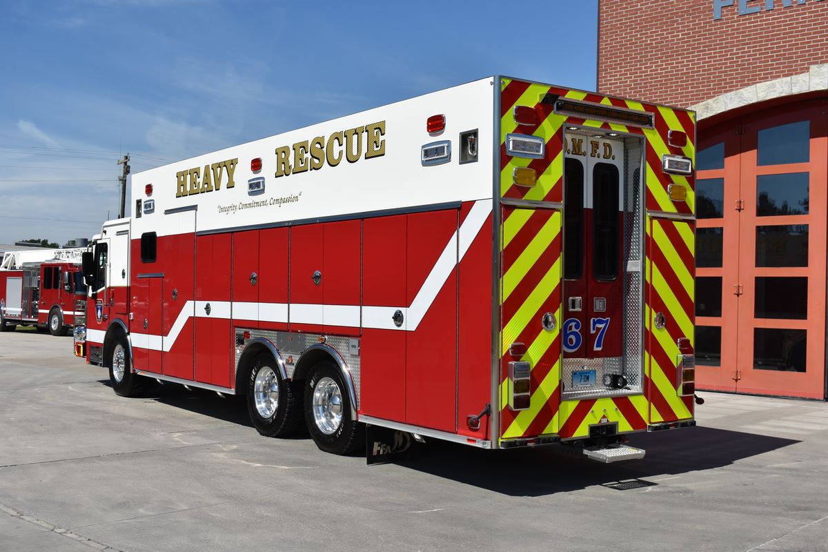 Old Mystic Fire District Heavy Rescue 67 - Absolute Rescue