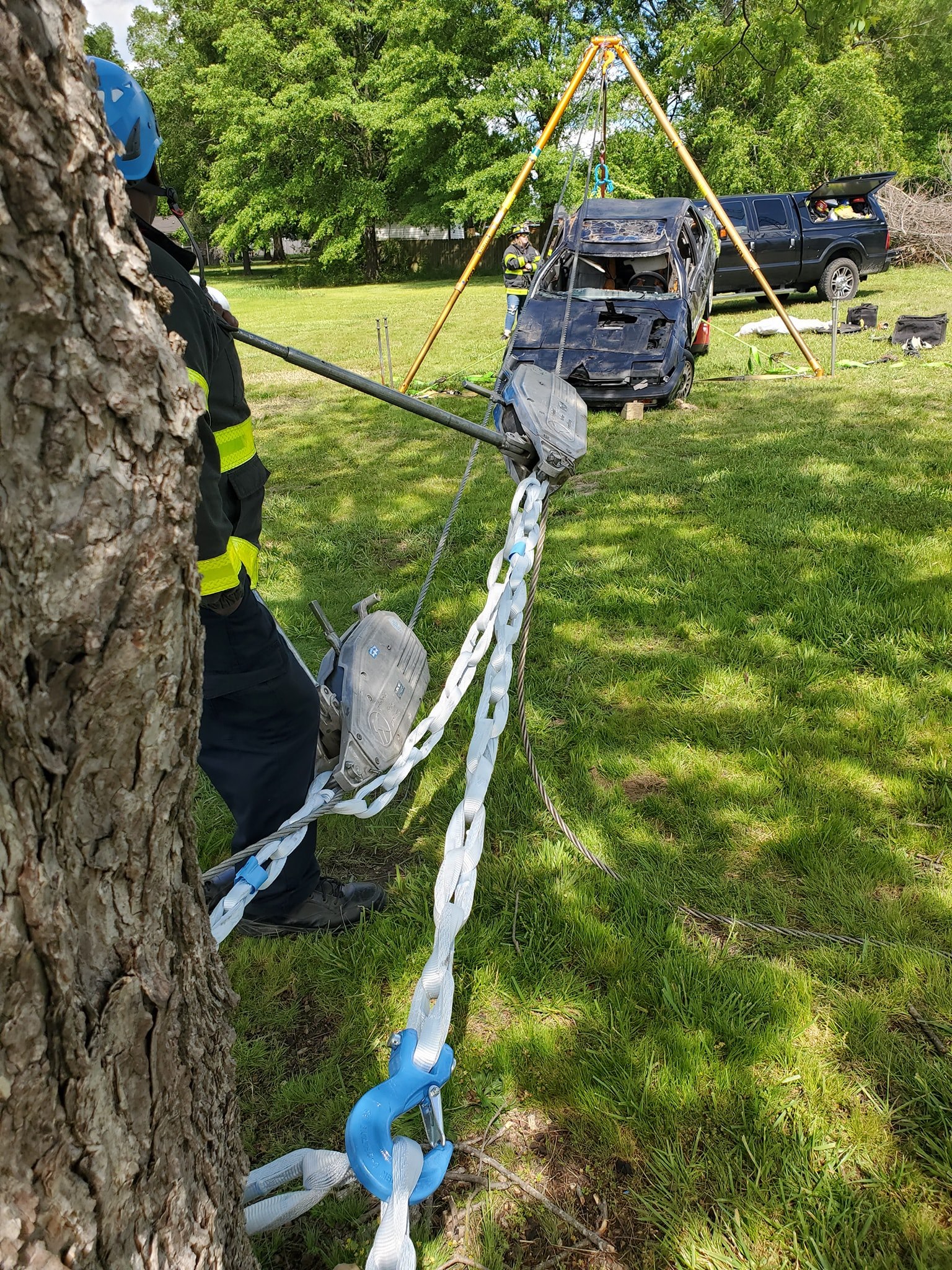 Paratech Bi-Pod Vehicle Lift - Absolute Rescue