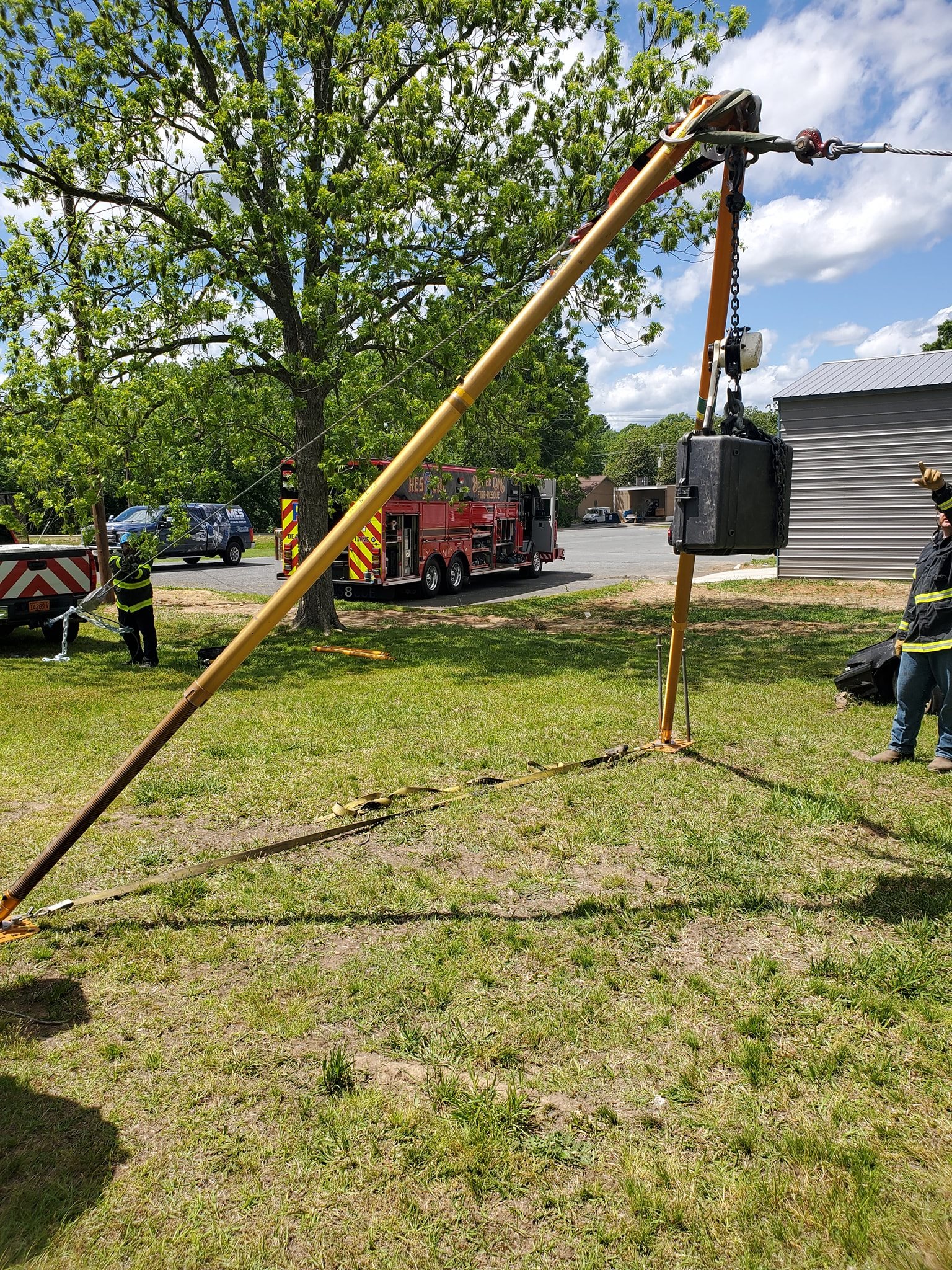 Paratech Bi-Pod Vehicle Lift - Absolute Rescue